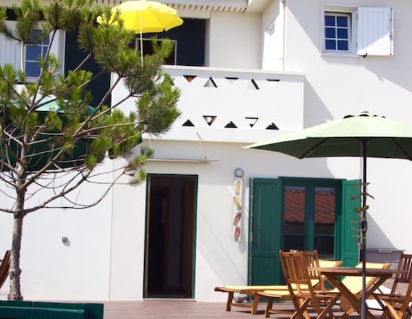 The Chalet - Oporto Surf Lodge - Esmoriz