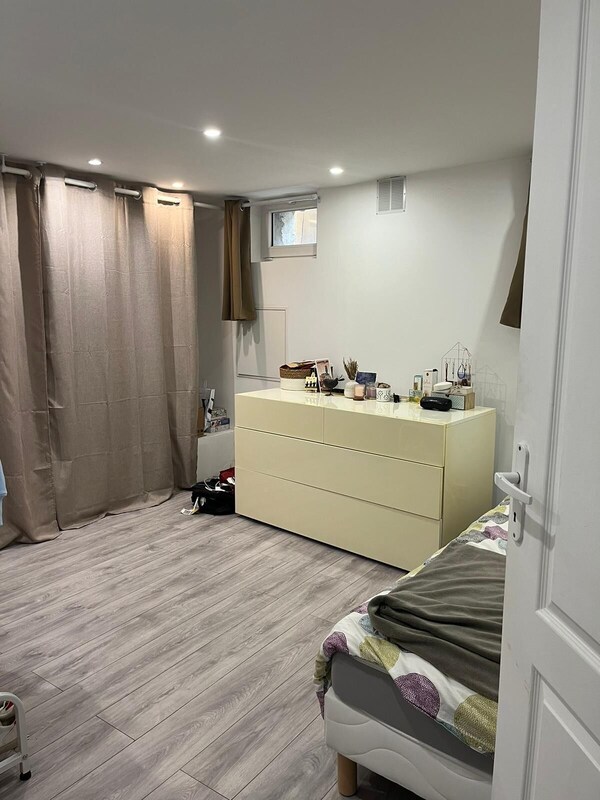 Appartement 2 Chambre ( Rdc Et Sous Sol).\ndans Pavillon à 2 Niveau. - Bobigny