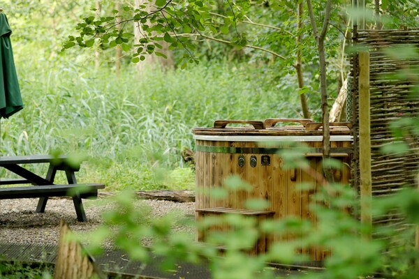 Mega Pod W/ Wood Fired Hot Tub (Deer's Glade) - Norfolk