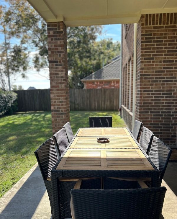 Luxury & Cozy Stay: Spa, Gym, Media, & Game Room - Fort Worth, TX