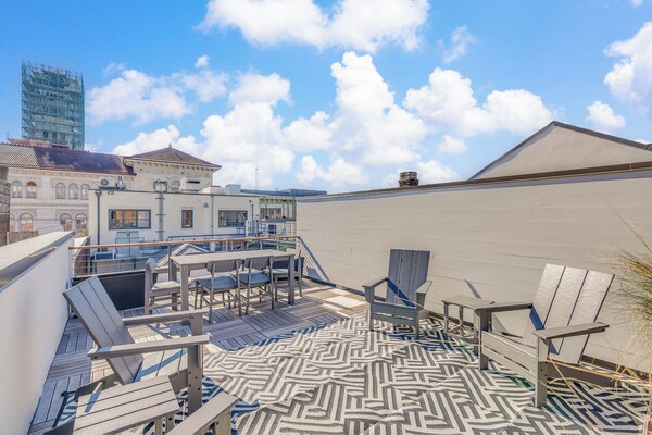 Historic Townhome D - Downtown Savannah! - 薩凡納