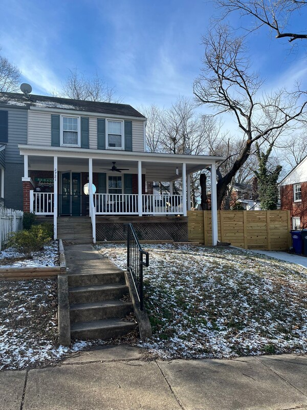 Lower Level Studio Apartment With Private Entrance - Accokeek, MD