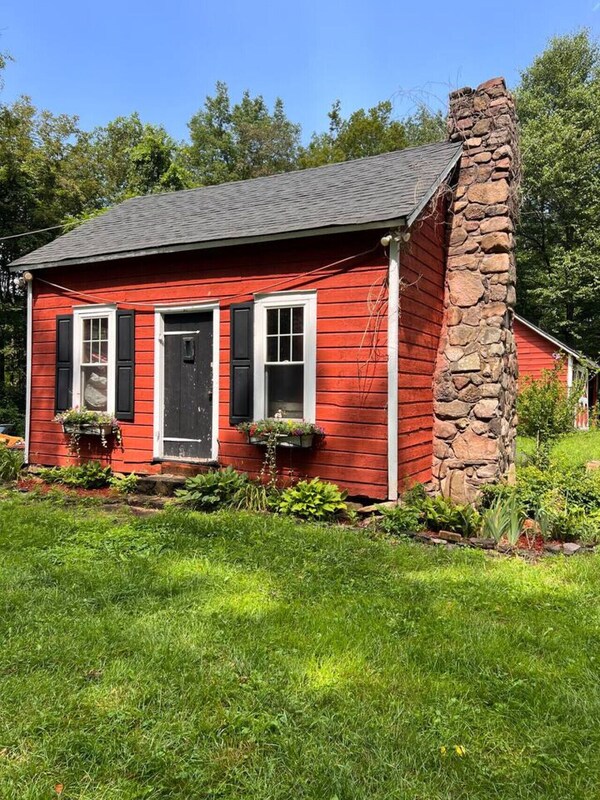 Cottage W/ Hot Tub 15min To Windham & Catskill - Catskill, NY