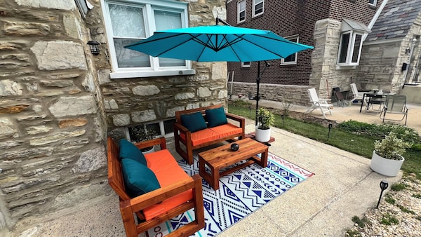 Luxurious And Modern Retreat In A Prime Corner Property! 20 Min From Center City - Logan - Philadelphia