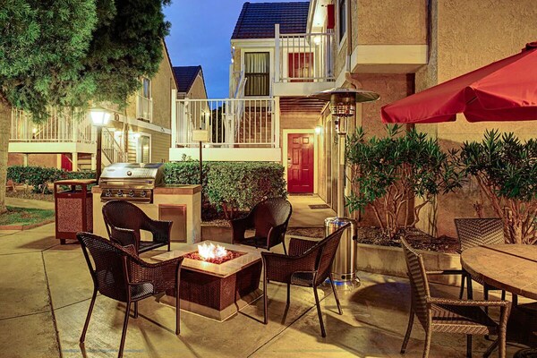 Studio King Suite At Residence Inn, Full Kitchen, Near Ontario Airport - Rancho Cucamonga, CA