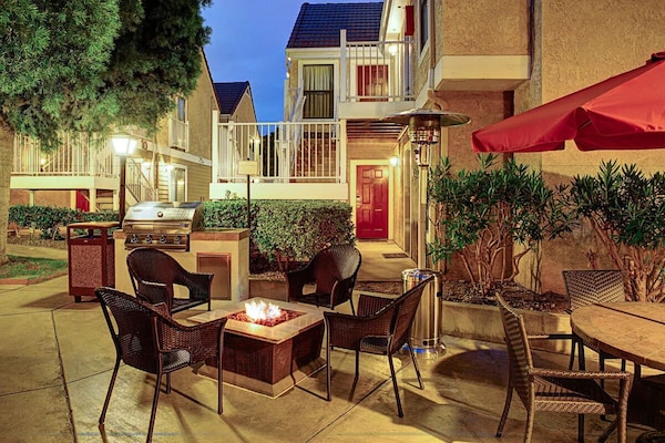 Studio King Suite At Residence Inn, Full Kitchen, Near Ontario Airport - Rancho Cucamonga, CA