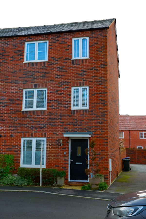 Bankside Stays<br>(sleeps 8) - Banbury