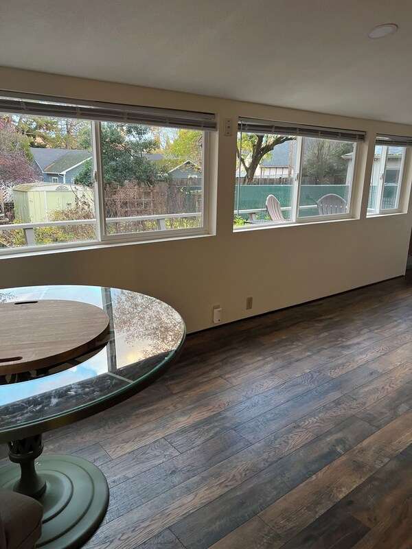 The Garden Hideaway! East Medford, Close To Hospital, Shopping And Restaurants. - Medford, OR