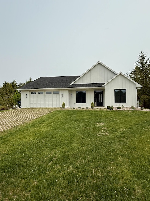 New Construction- Luxury Vacation Rental In Ephraim - Sister Bay, WI