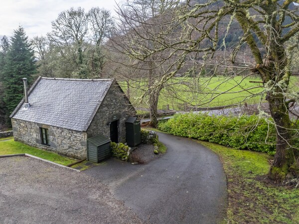 The Romantic Bothy By Interhome - Fort Augustus