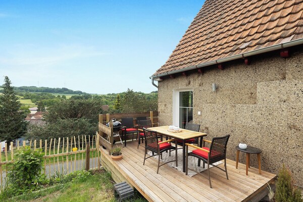 Ferienhaus 'Vogelsberger Bett Unser Korkhaus' Mit Bergblick, Privater Terrasse Und Wi-fi - Herbstein