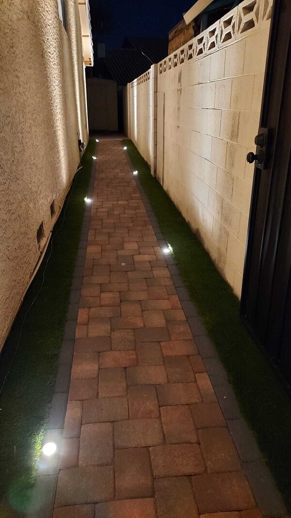 Charming 1-bedroom Independent Room With Ac And Wifi In North Las Vegas - North Las Vegas, NV