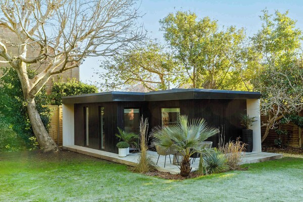 Stylish 4 Bed Home Close To Beach - West Wittering