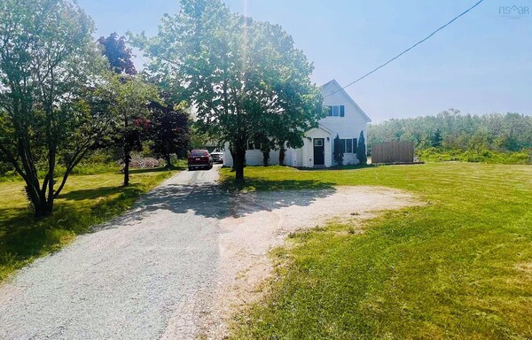 Welcome To The White House Retreat In Cape Breton - Nova Scotia
