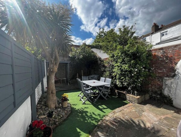 Regent Escape (Pet Friendly) - Brighton Station