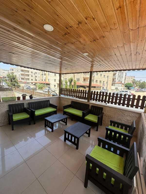 3-bedroom Apartment In Enchanting Amman - Amman