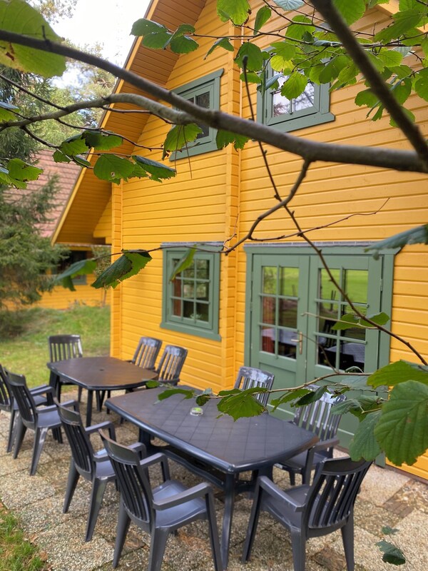 Attractive Swedish Group Accommodation By The Meadow - Amersfoort