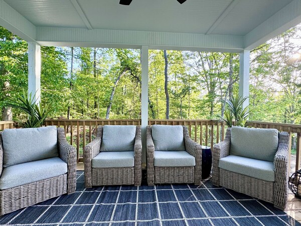 Charming 3-bedroom 2 Bathroom Bungalow Near Lake Martin - Alabama