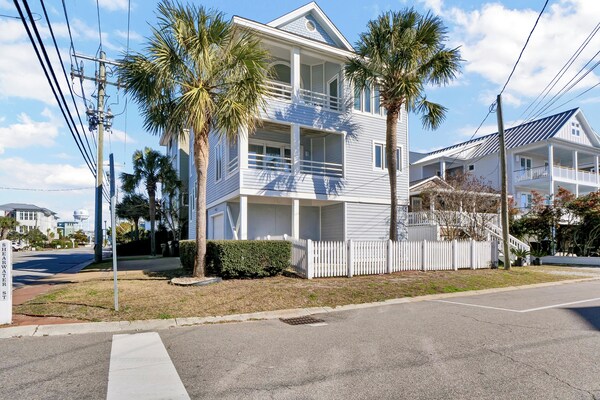 Paradise Palms - 3br Pet Friendly Home Near Johnnie Mercer Pier In Wrightsville - Wrightsville Beach, NC