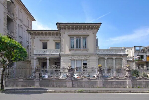 Historic Villa In Como Center + 4 Free Parking - Комо