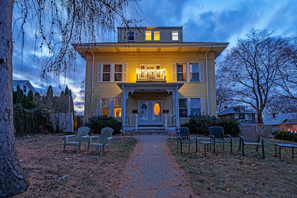 New! Charming Belmont Condo Near Boston - Lexington, MA
