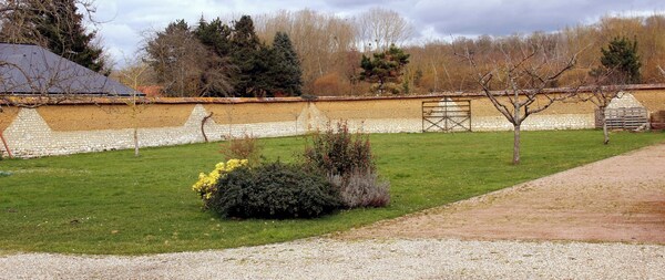 Gîte "Le Pourquoi Pas  ?!". Notre Objectif : Vous Donner Envie De Revenir ! - Eure