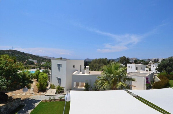 Berggruen Architects Design House Gümüşlük - Yalıkavak