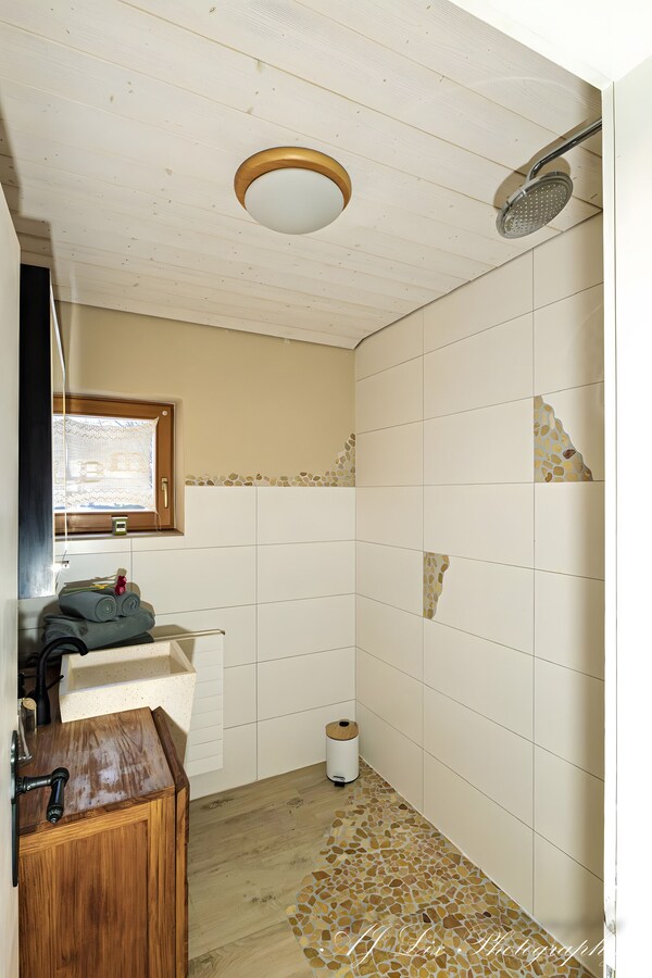 Apartment 'Bienennest' With Mountain View, Balcony And Wi-fi - Mittenwald