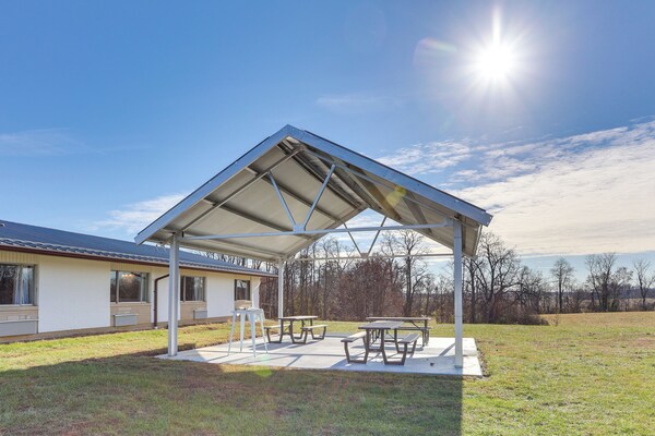 Walk To Oakland City University: Modern Apartment! - Eagle Lake, Winslow