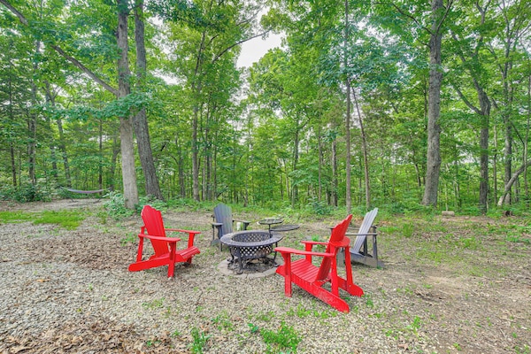 Home W/ Trail Access On 19 Acres In Wright City! - Innsbrook, MO