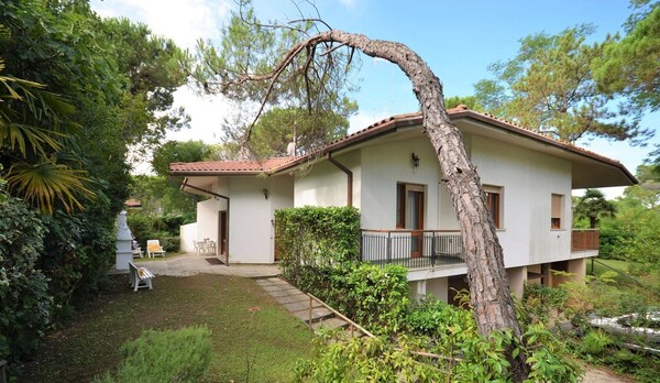 Adorable Villa Surrounded By Nature's Beauty - Lignano Sabbiadoro