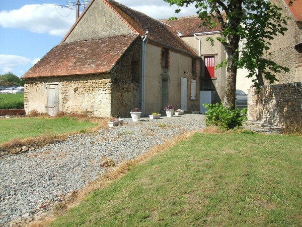 Charmant Gîte En Vallée De La Creuse Avec Jardin Et Parking Privatif - Argenton-sur-Creuse