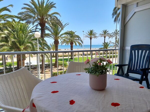 Beachfront Apartment 40 K. From Valencia, Services All Year Round, - Favara