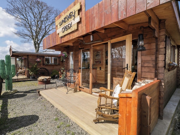 Whiskey Creek Cabin, Romantic, With A Garden In Castlerock - アイルランド ドニゴール 州