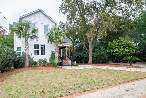 St. Germaine Updated Historical Home Located In Georgetown Sc Main Level - Georgetown, SC