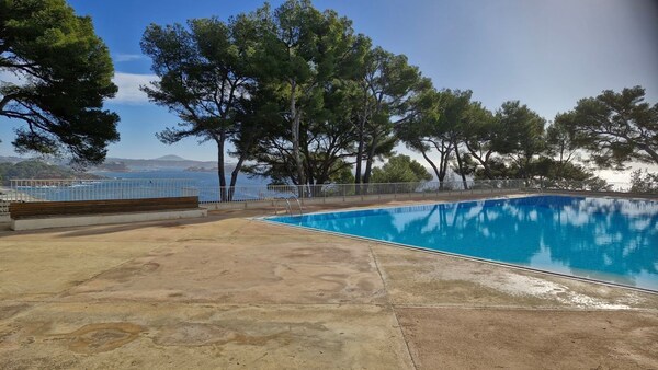 Athena Port Studio 2/3 Beds. Panoramic Sea View - Swimming Pool And Tennis Court - Bandol