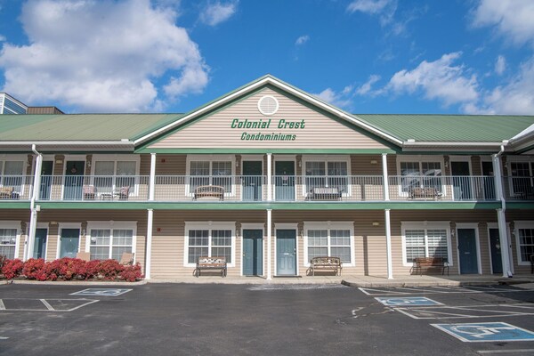 *Pet-friendly Condo W/ Jacuzzi! Pool + Near Town!* - Wildwood Creek, Pigeon Forge