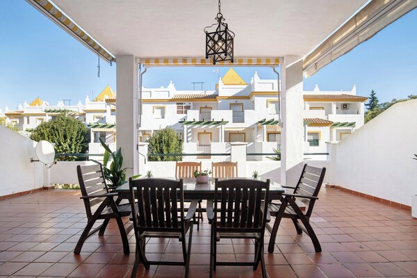 Apartamento 'Atalaya' Con Piscina Compartida, Wi-fi Y Aire Acondicionado - Conil de la Frontera