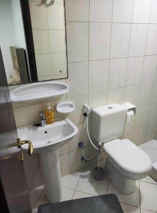 Cozy Room With A Private Wc - Ajman