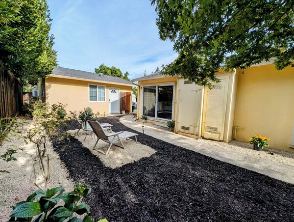 Warm & Welcoming Haven/pet/tech Hubs/school In  Palo Alto - Palo Alto, CA