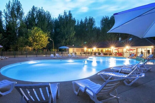 Camping 2 éToiles - Piscine  - Ccab0ig - Rocamadour