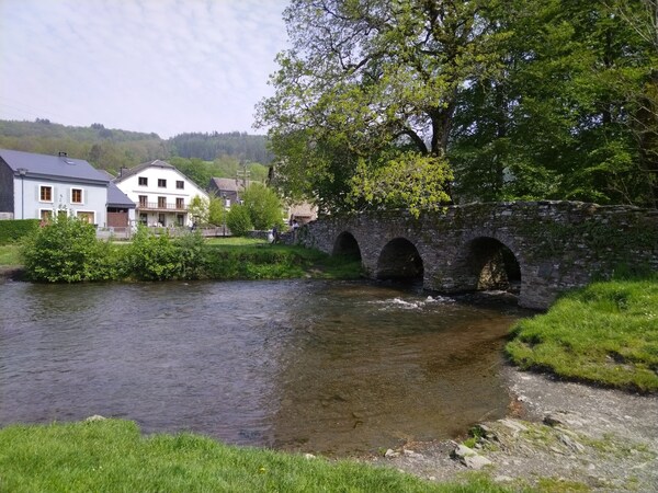 Le Val Fleuri - Gîte 32 Pers. à Vresse-sur-semois - Belgique