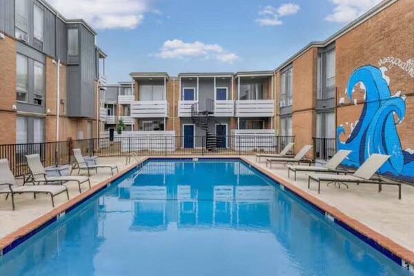 Elegant Hideaway Close To Nasa And Kemah Boardwalk - Pasadena, TX