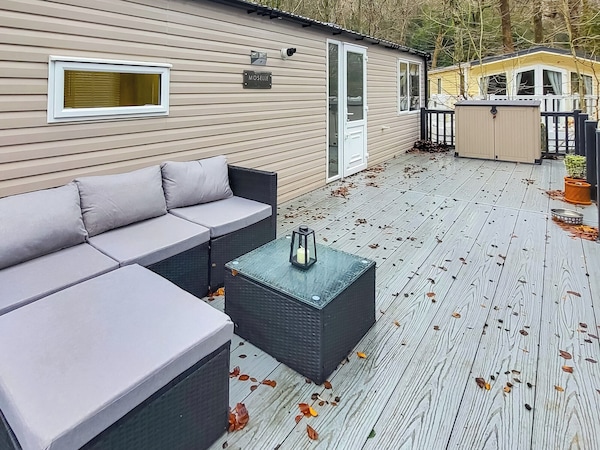 2 Bedroom Accommodation In Tremadog - Portmeirion