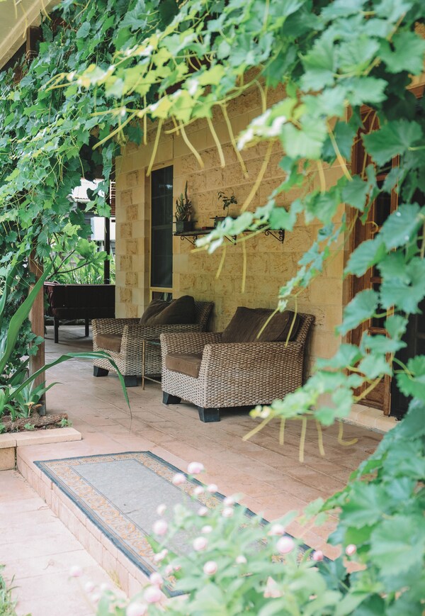 The Homestead @ Nulla Nulla- Suitable For 8 Guests. Beautiful Country Property - North Coast