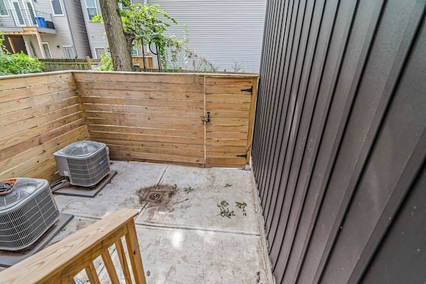 B&w 2-bedroom Condo With Wifi, Ac In Delightful Philadelphia - Cherry Hill, NJ