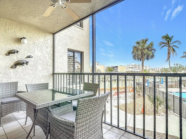 Santa Maria 2 Bedroom, 2 Bathroom, Water View, Walk To Beach - Fort Myers Beach, FL