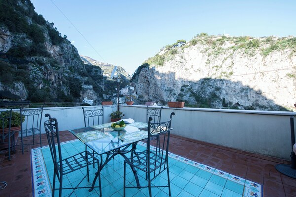 Bellavista Atrani - Amalfi Coast Holiday-sea View - Atrani