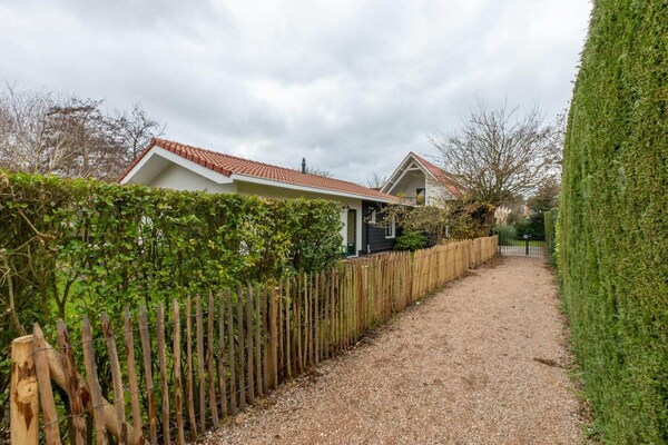 Holiday Home In Oostkapelle Near Beach - Zeeland