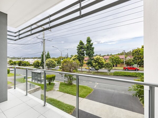 Walk To Everything! Modern 2beds Apt W/ Easyaccess - Brisbane